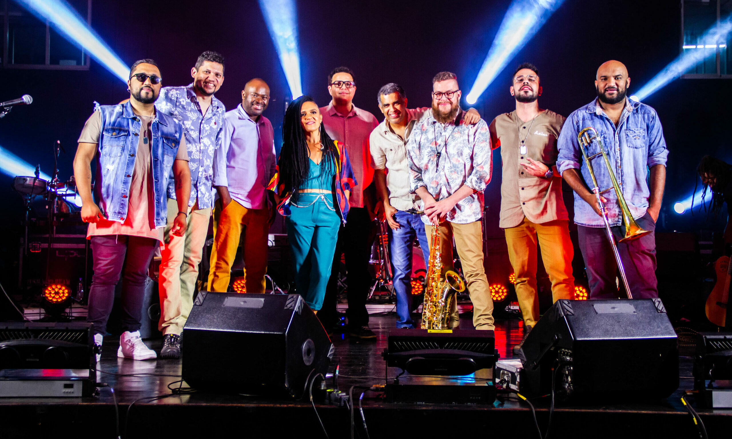 Campinas.com.br - Celebrando 20 anos de carreira, Sandália de Prata é ...