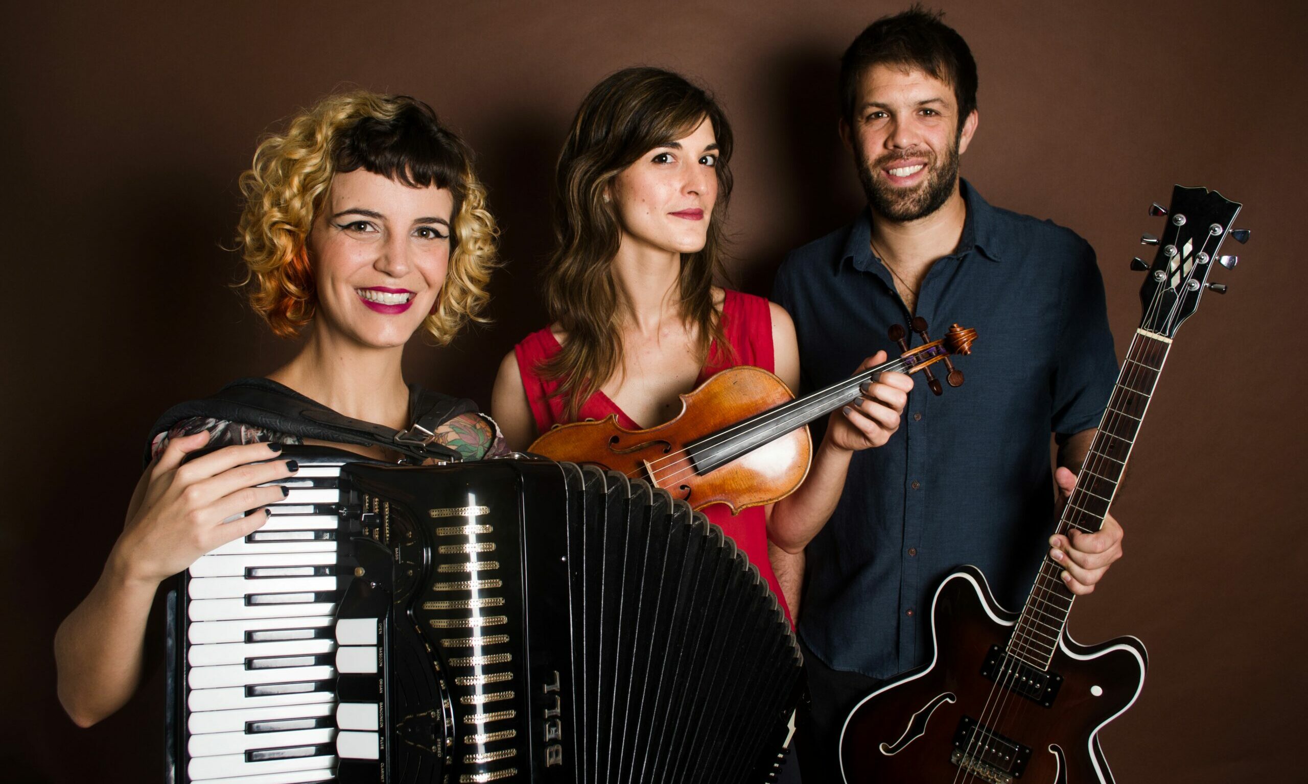 Campinas.com.br - Trio Calesita leva tango instrumental para o palco do ...